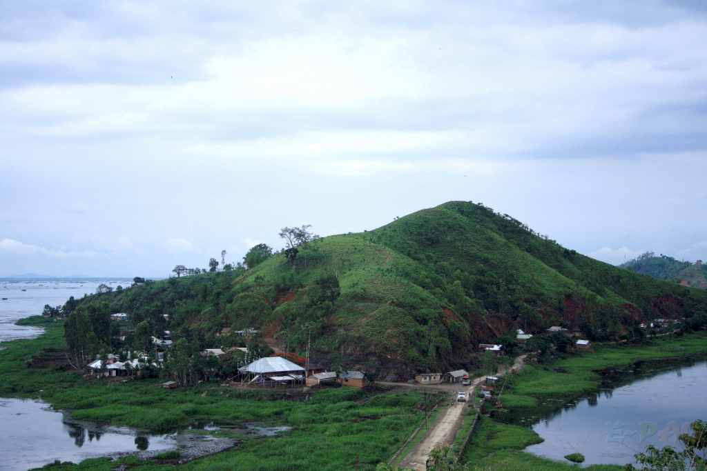 Manipur Summer Landscape Wallpaper 201209 Part 5